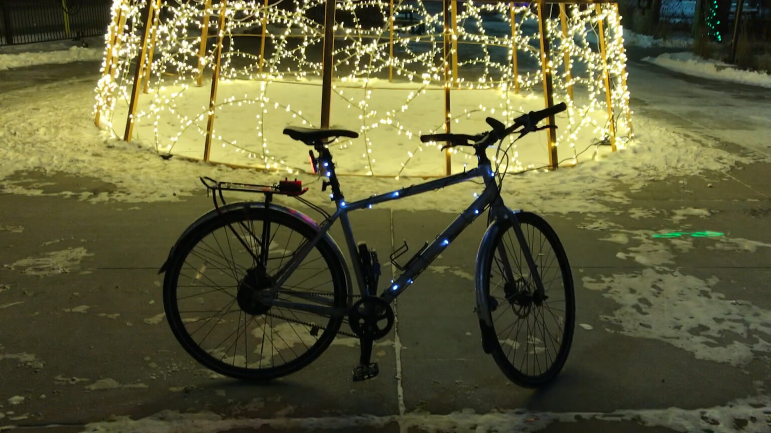 Add lights to your bike for the Christmas season – Shifter